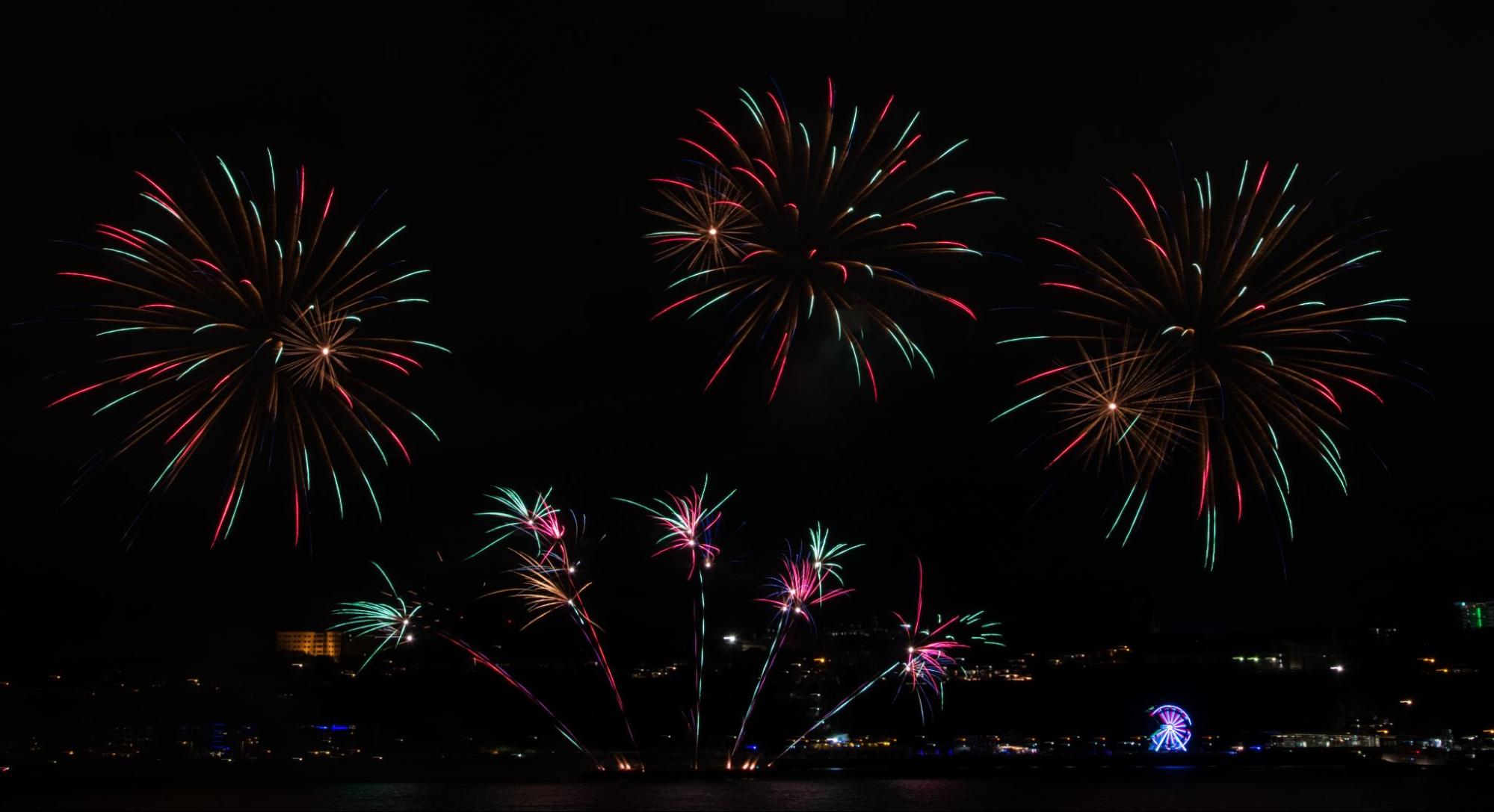 PHOTOS: Grands Feux Loto-Québec celebrate divas - The Quebec Chronicle ...