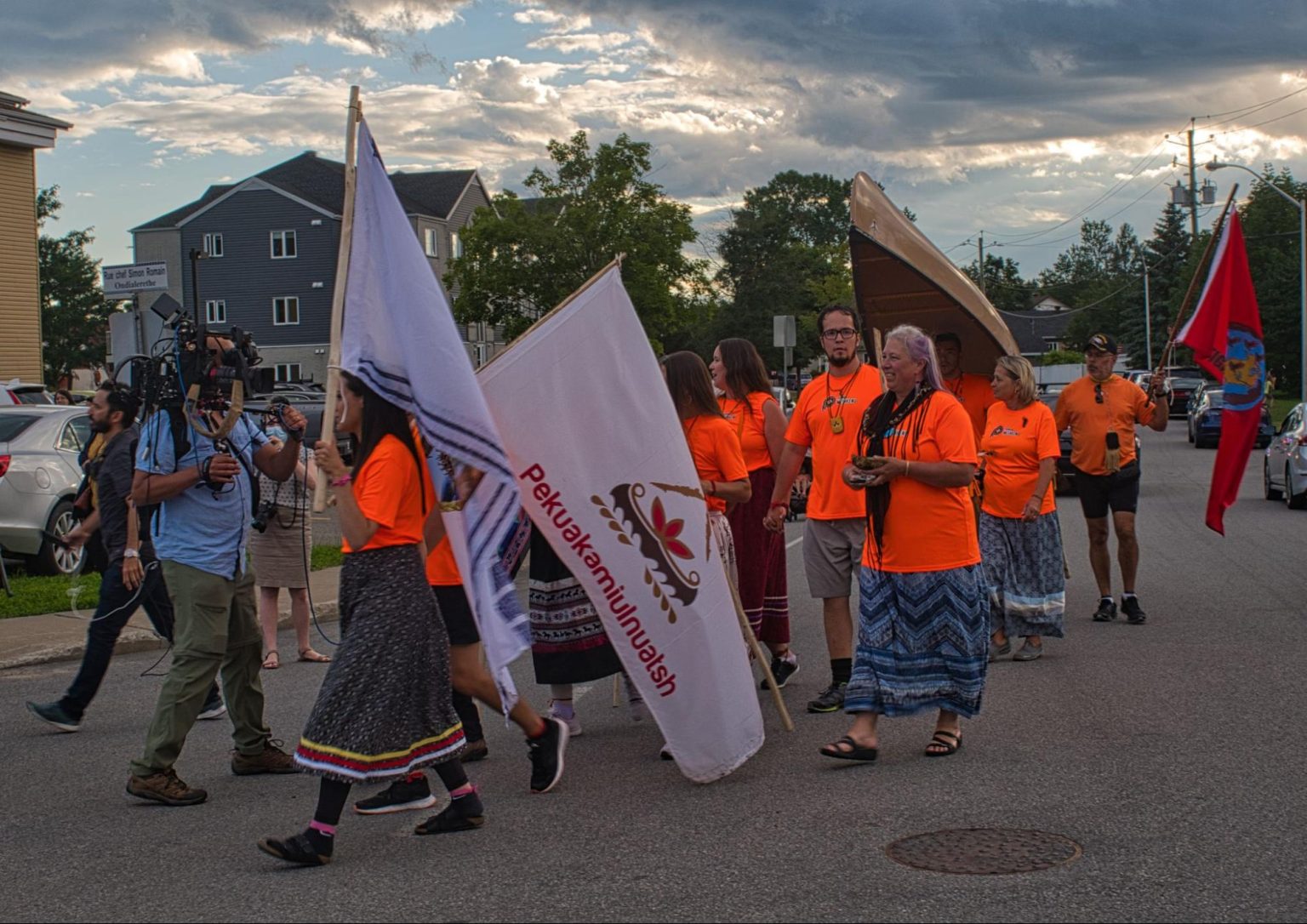 Walkers follow 'path of a thousand dreams' to Wendake - The Quebec ...