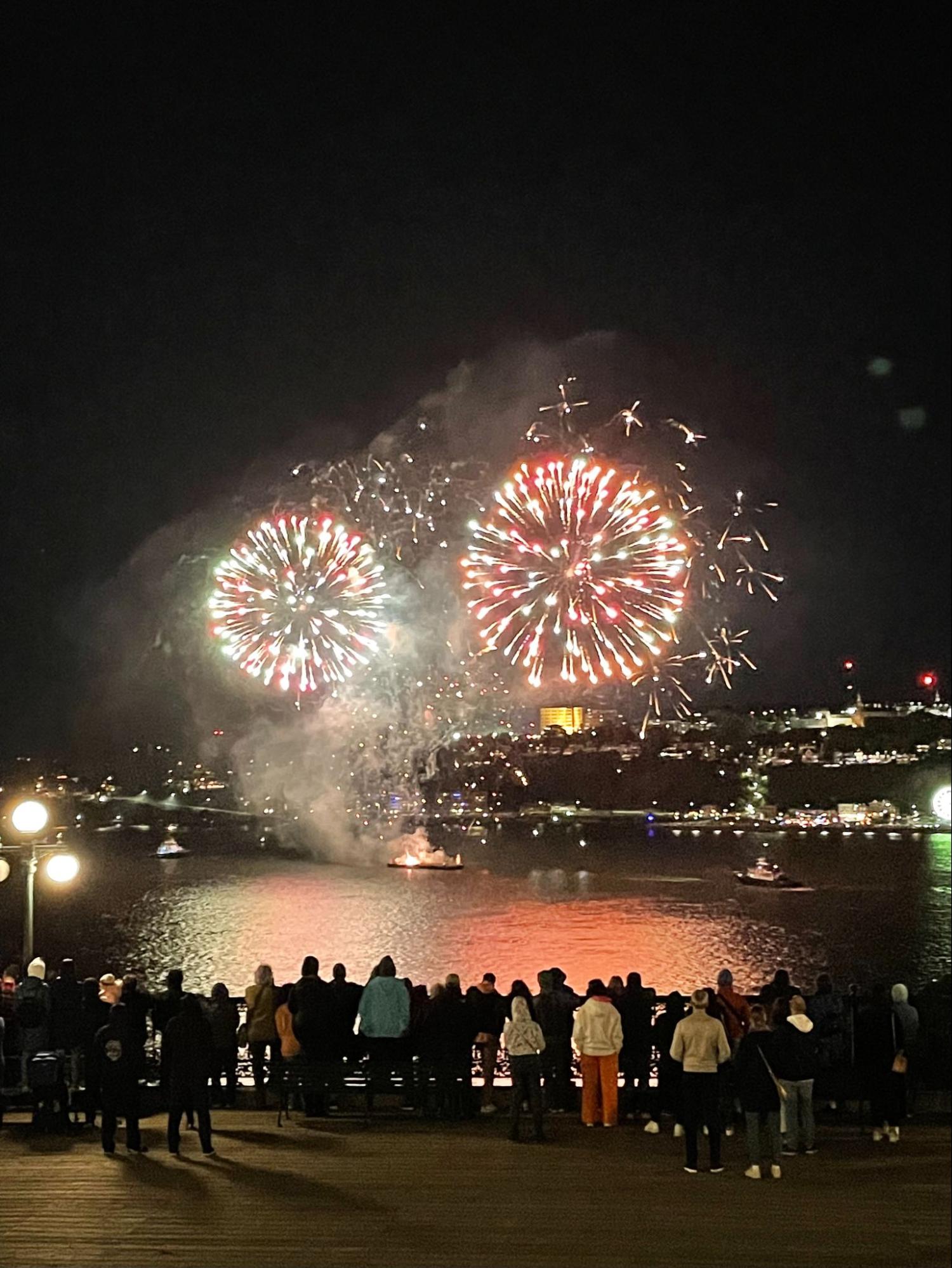 PHOTO: Last night of Grands Feux Loto-Québec fireworks - The Quebec ...