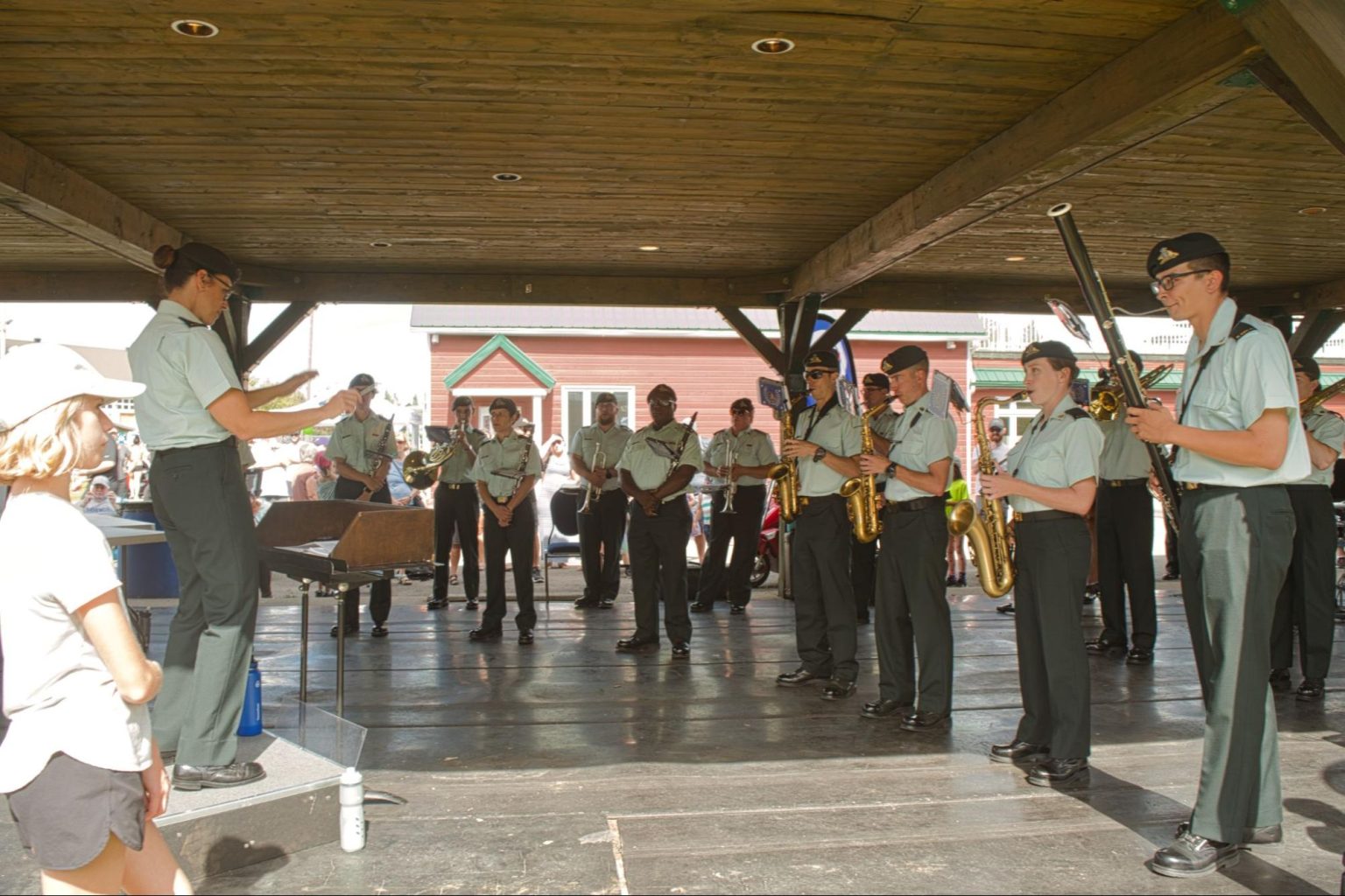 Shannon goes all out to celebrate 75th anniversary - The Quebec ...