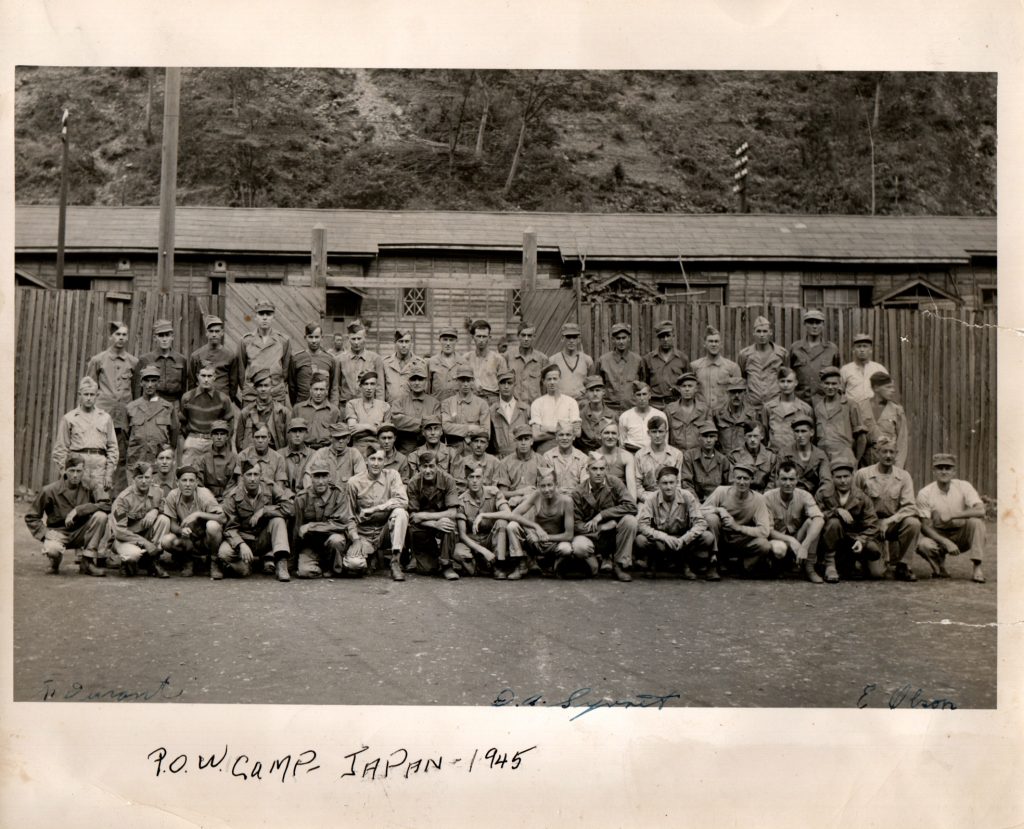 Photo of Canadian soldiers rescued from Japanese POW camp in 1945 ...