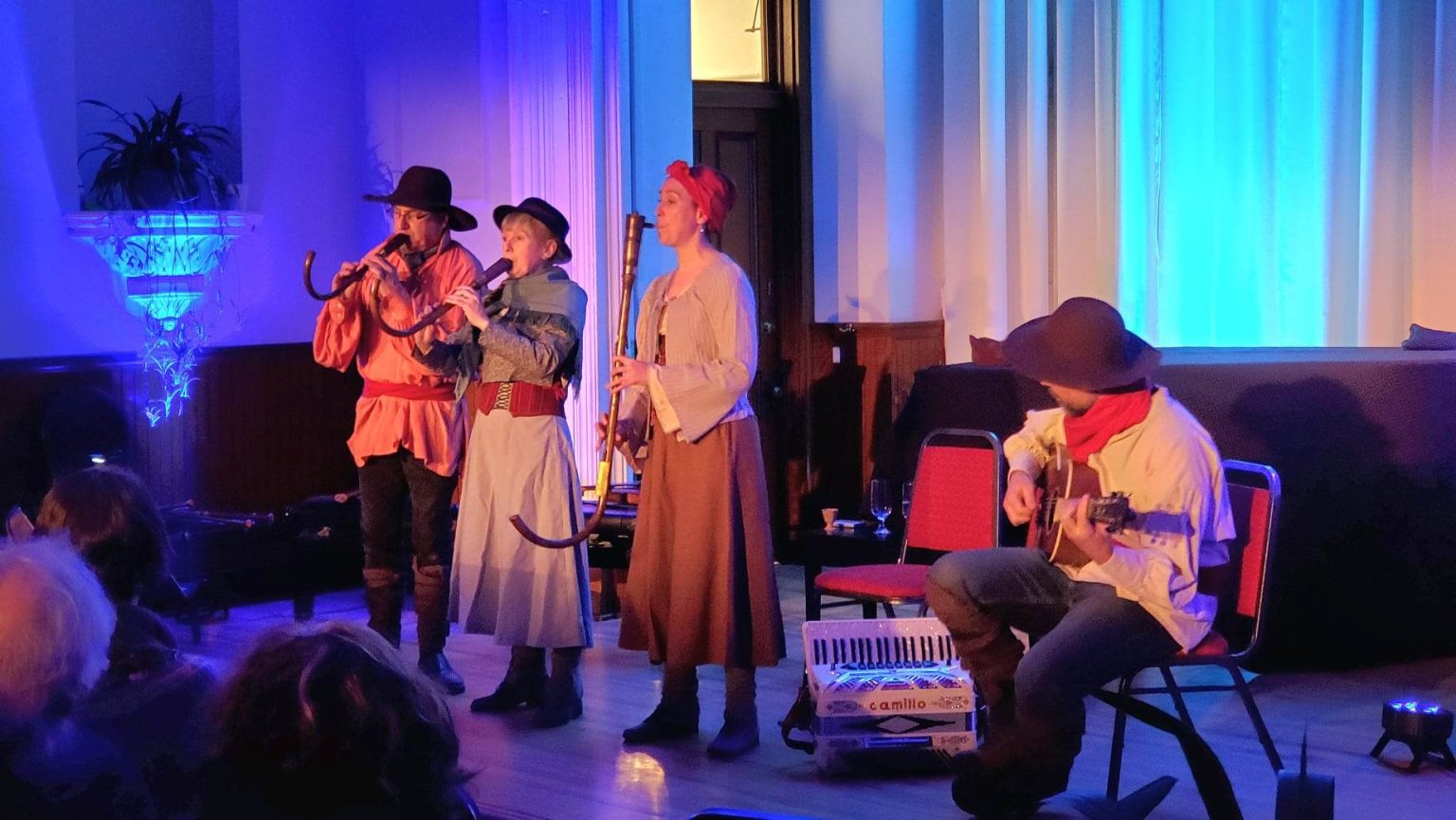 REVIEW: Celebrating Christmas, Navidad, Natale and more with Trio Malka ...