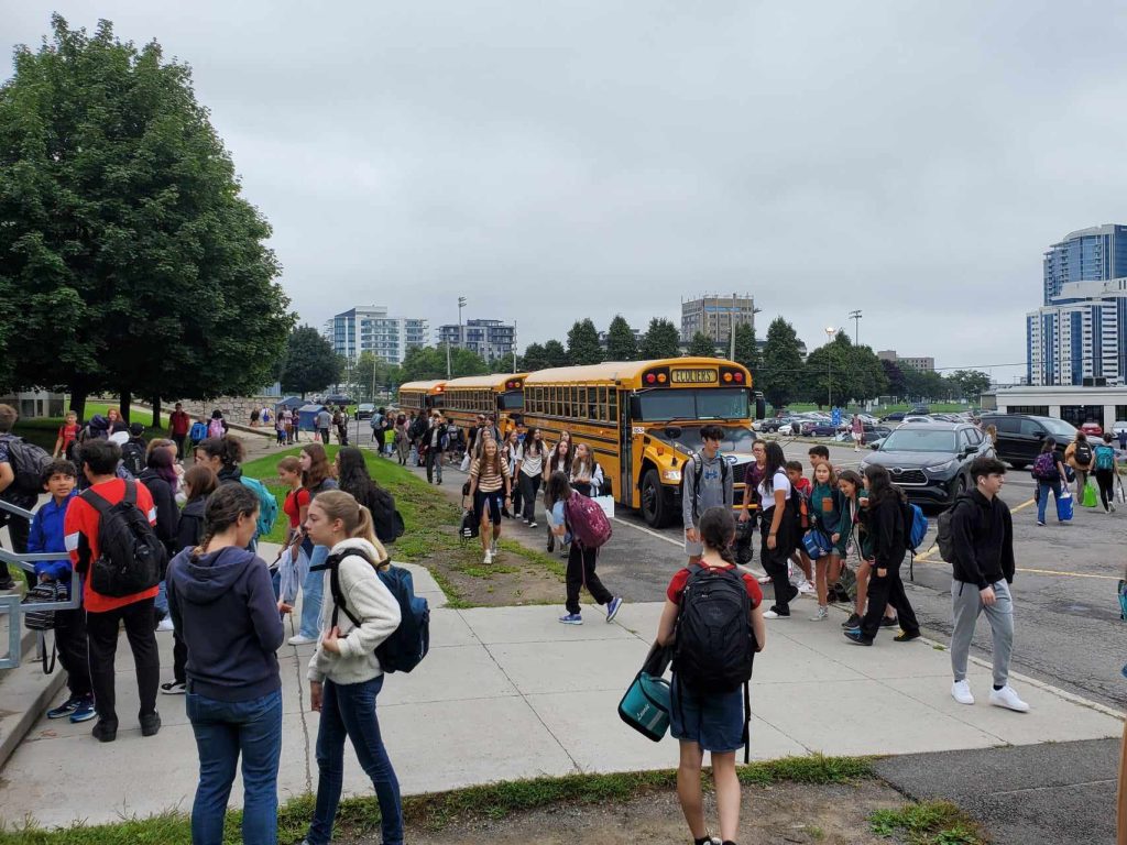 PHOTOS: C'est la rentrée! Students return to class after summer break ...
