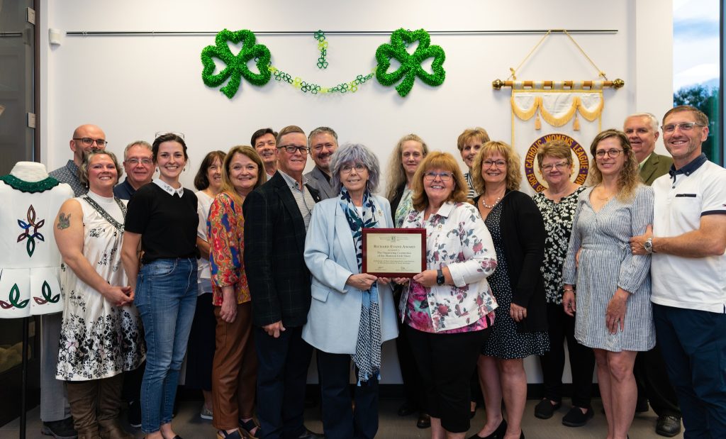 PHOTOS: Shannon Irish Show receives heritage award - The Quebec ...