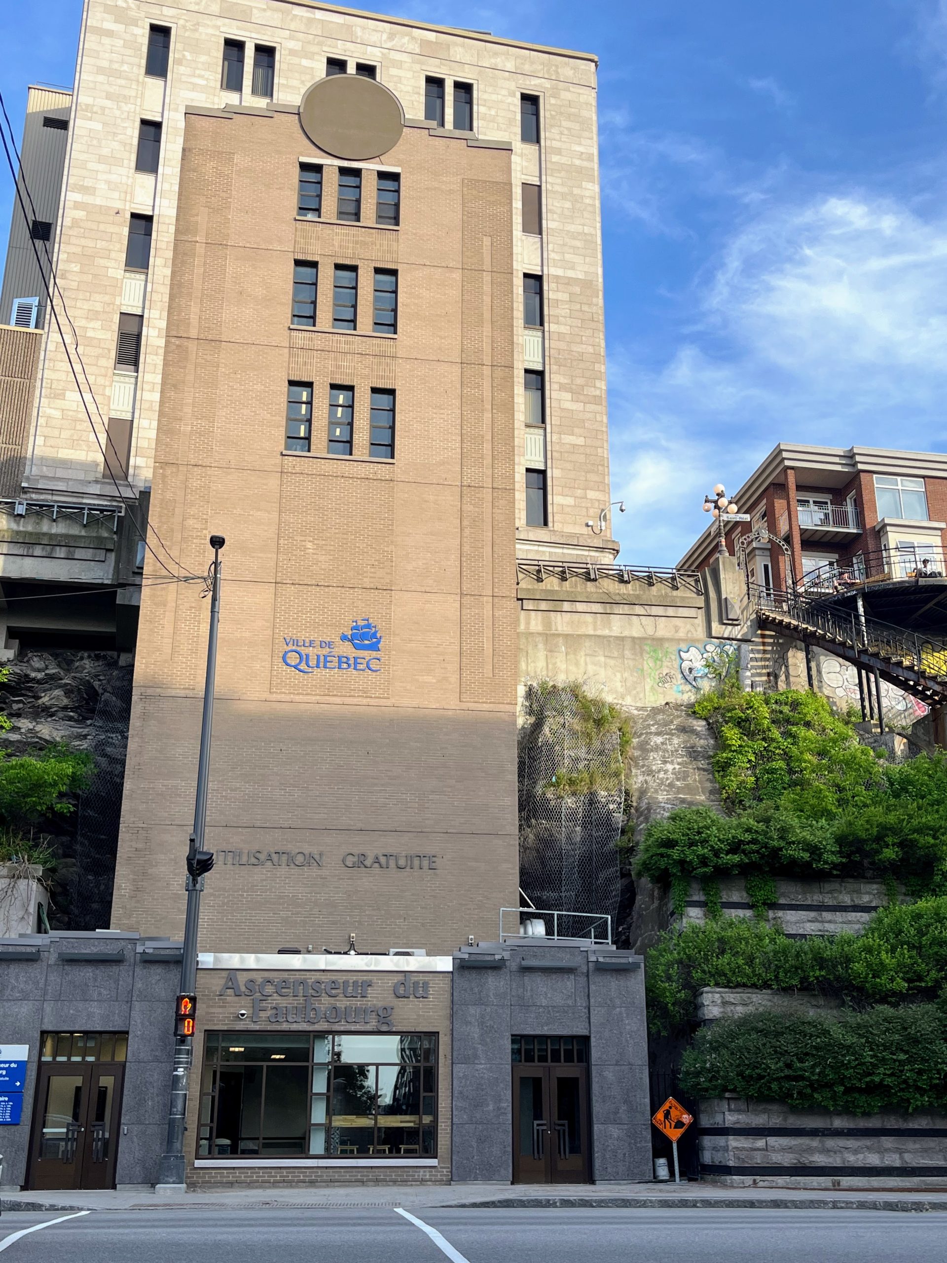 Faubourg elevator reopens after major repairs - The Quebec Chronicle ...