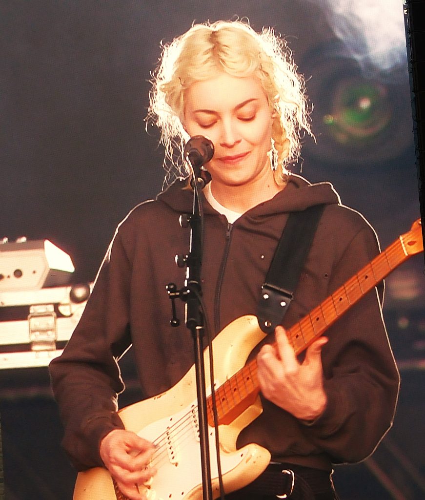 FESTIVAL D'ÉTÉ DE QUÉBEC: Men I Trust makes dreamy FEQ homecoming - The ...