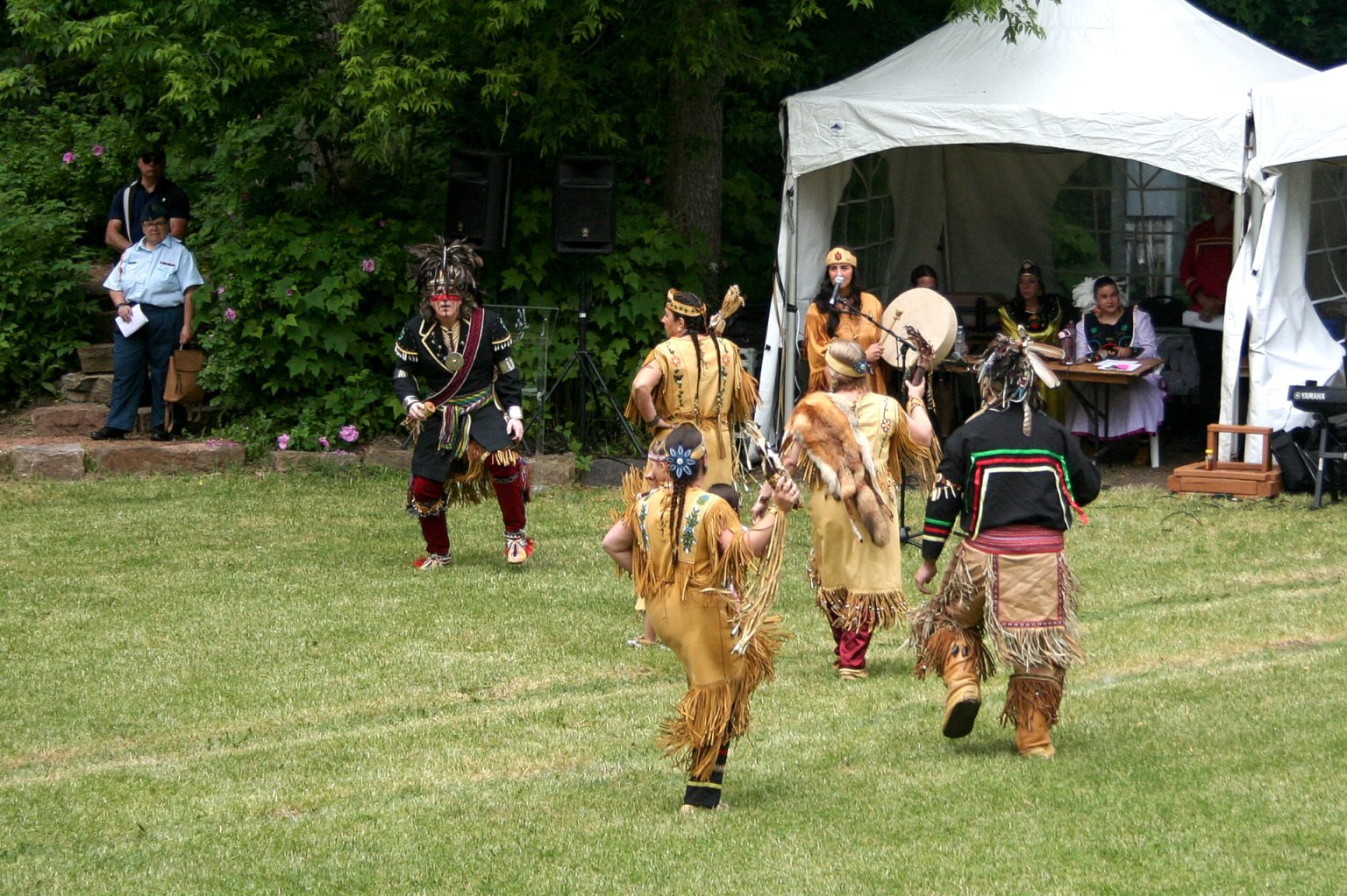 Rain or shine, Wendake Pow Wow welcomes the world - The Quebec ...
