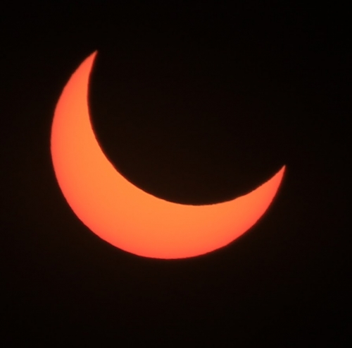 Partial solar eclipse passes over Quebec City - The Quebec Chronicle ...